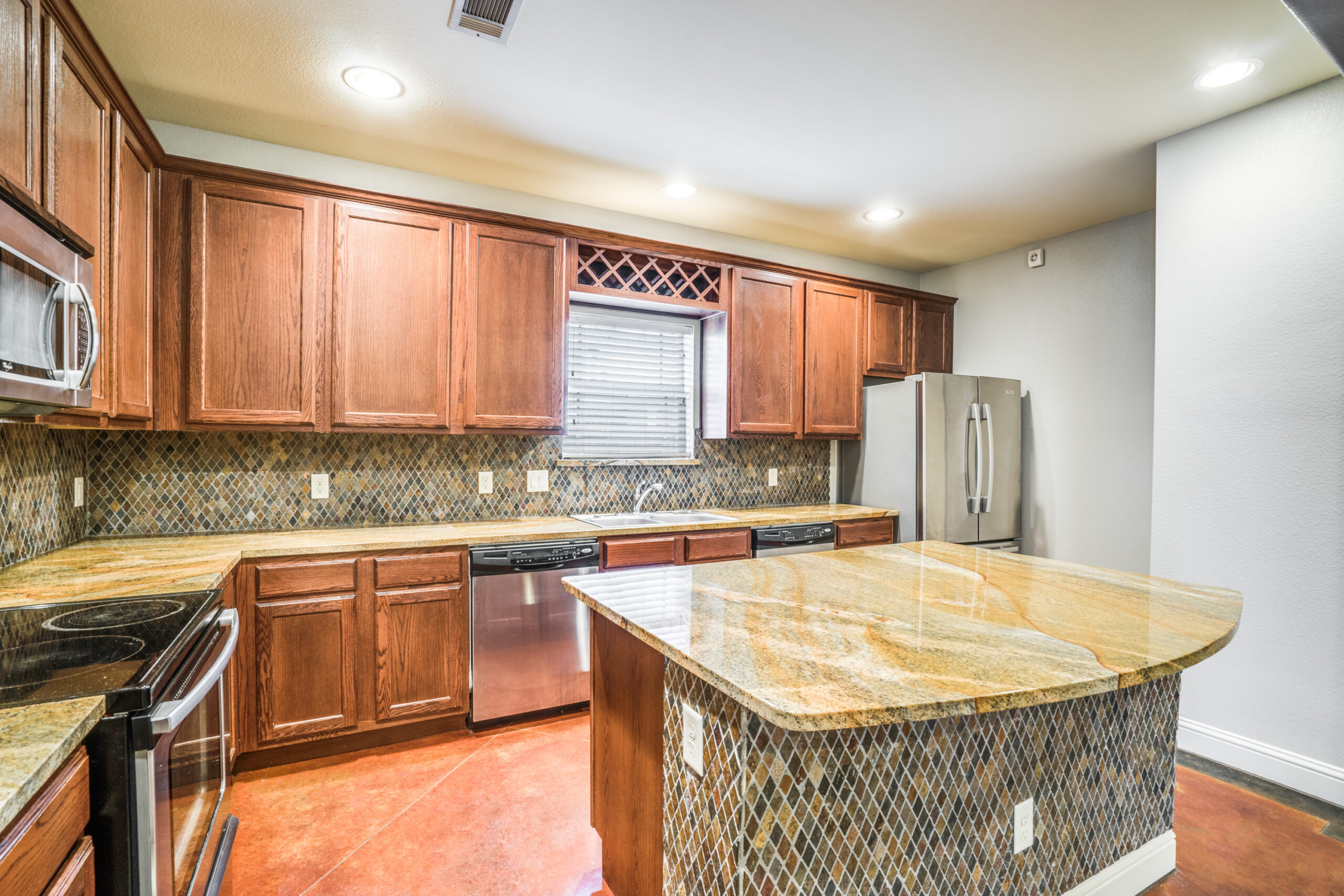 listingImages - Weimer Properties